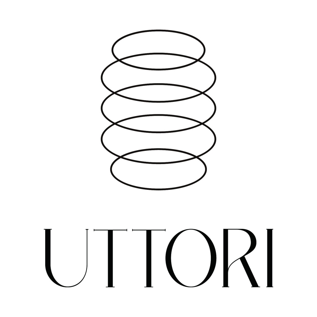 Uttori 五朵里 сүрчигнүүд